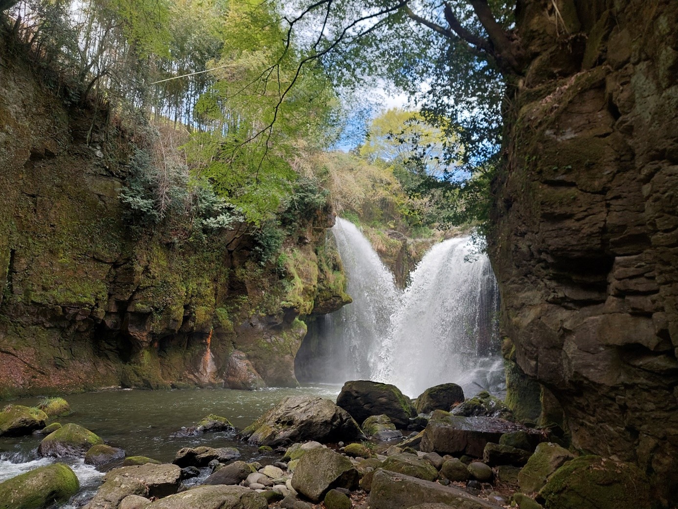 From kankei jinkō to life in two places: The temporal dimension of ...